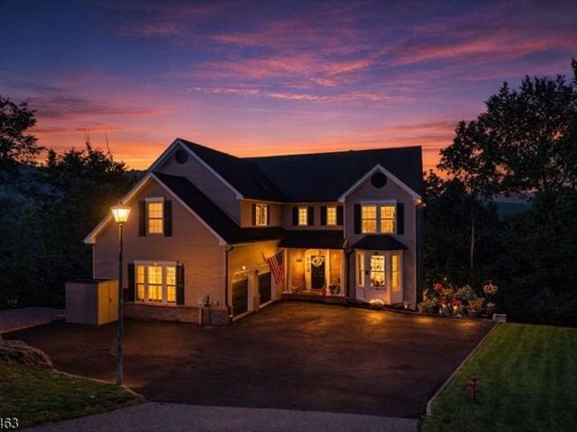 76 Canada Goose Dr, Allamuchy Township, NJ 07840