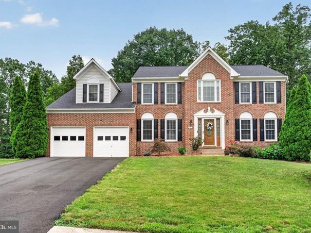 76 Cardinal Forest Dr, Fredericksburg, VA 22406
