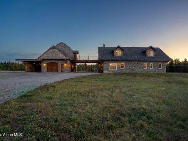 76 Caseys Ln, Sandpoint, ID 83864