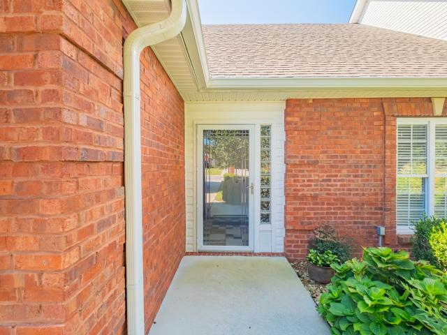 76 Chase Cir
