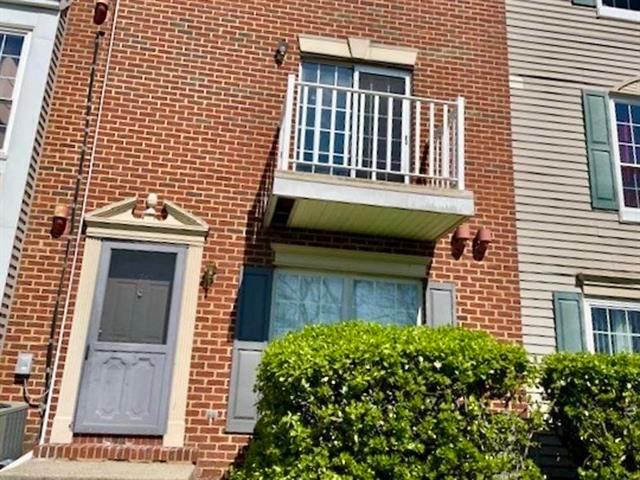 76 Cherry St