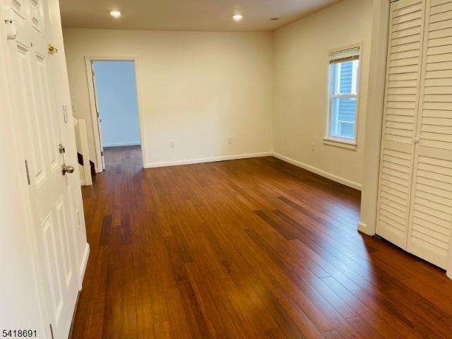 76 Chestnut St, Unit 2, Montclair, NJ 07042 | Compass