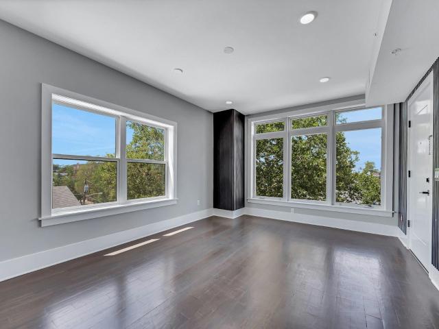 76 Corbin Ave # 4