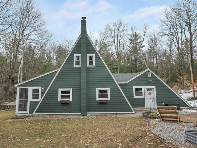 76 Cox Rd, Campton, NH 03223