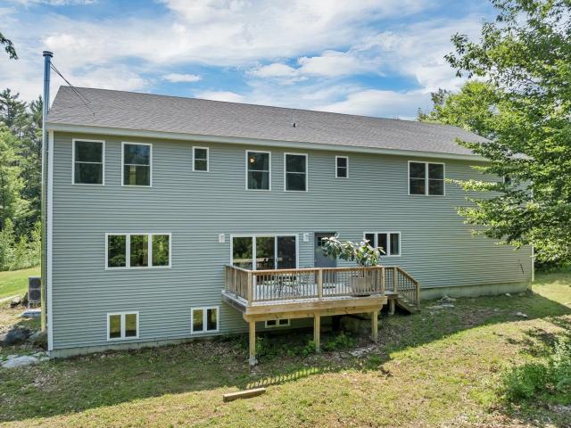 76 Curries Way