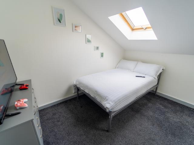 76 Dale Road, Room 6, Selly Oak, Birmingham,B29