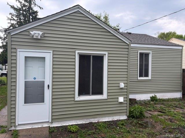 76 E Kalama Avenue
