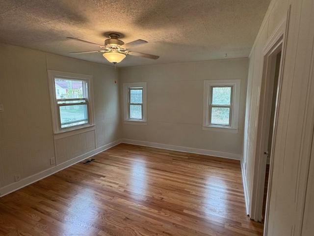 76 Elberta St