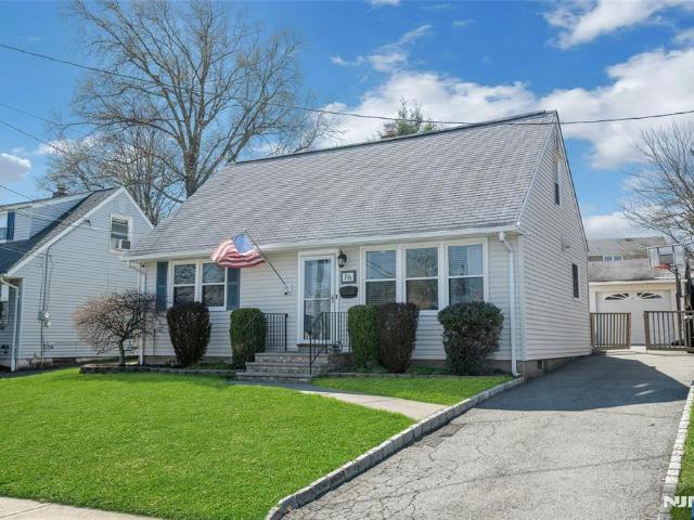 76 Farmingdale Ave, Bloomfield, NJ 07003 | MLS #26011 | Compass