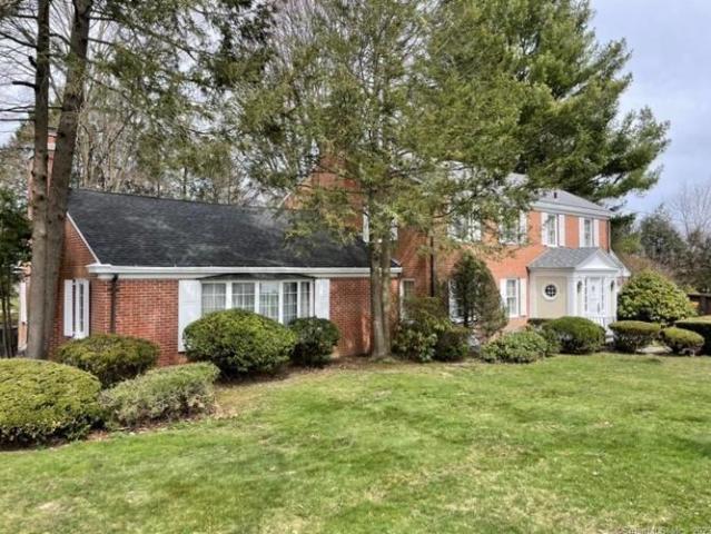 76 Forest Ridge Rd, Waterbury, CT 06708
