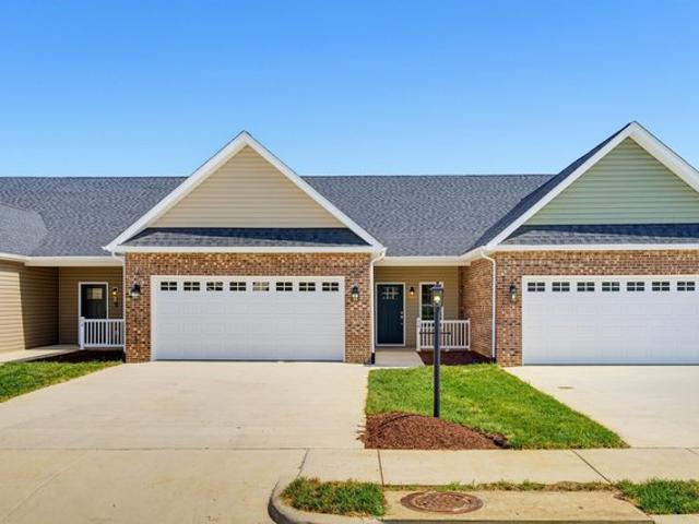 76 Fossil Dr, Stuarts Draft, VA 24477