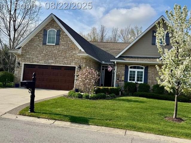 76 Fox Hollow Dr N, Metamora, MI 48455