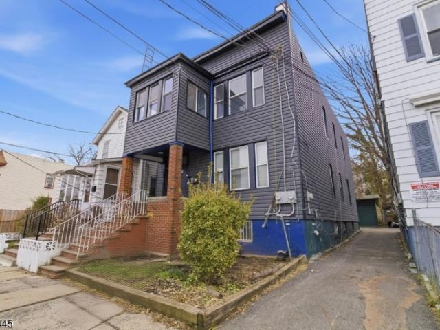 76 Grace St