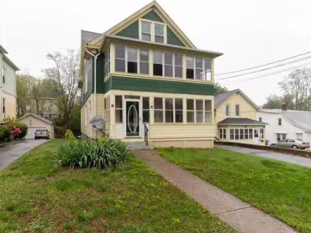76 Gridley Street, 2nd floor, Bristol, CT 06010