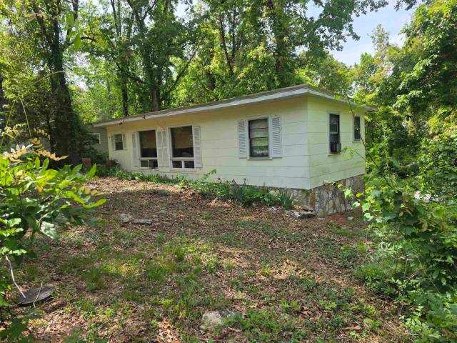 76 Hiawatha Drive