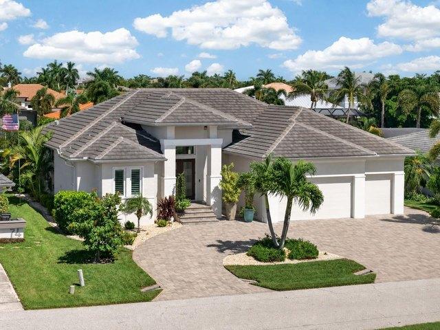 76 Hibiscus Dr, Punta Gorda, FL 33950