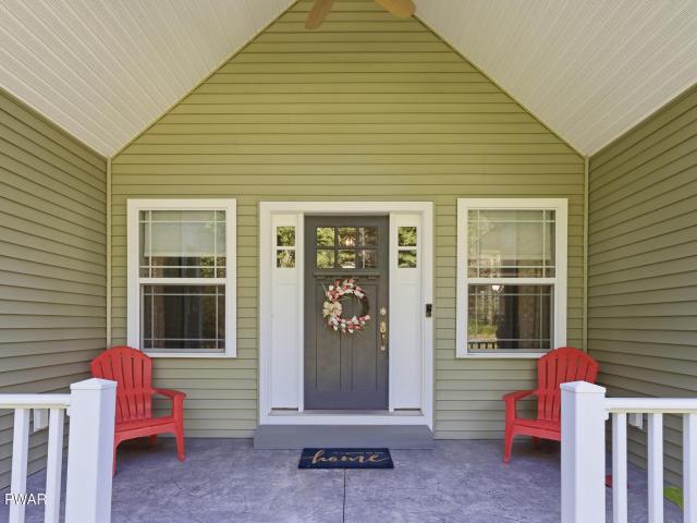 76 Horseshoe Drive