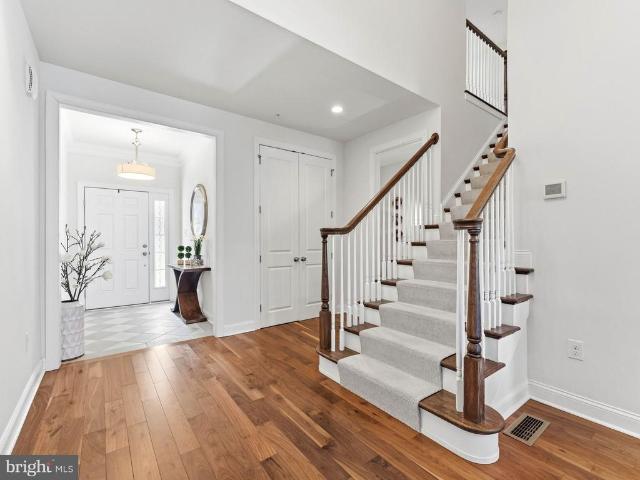 76 Hunters Lane