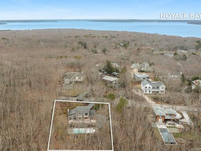 76 Island View Dr W, Sag Harbor, NY 11963