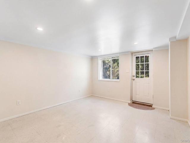 76 Island View Dr W, Sag Harbor, NY 11963 | MLS #982978