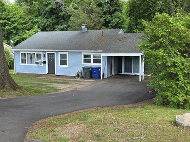 76 Kings Hwy, Groton, CT 06340