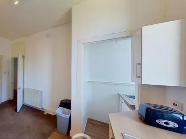 76 Leamington Terrace, City of Edinburgh, EH10 4JU, United Kingdom | 3 bed house for rent #167547282 | Rentberry