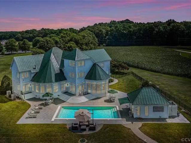 76 LEVEL GREEN LAND, WARSAW, VA 22572 Single Family Residence.