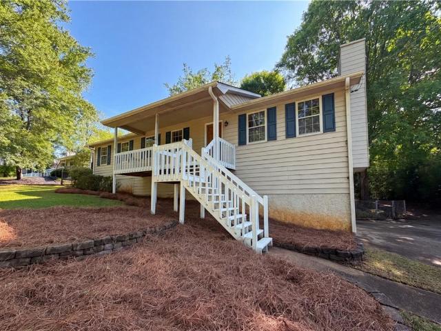76 Lost Meadows Drive