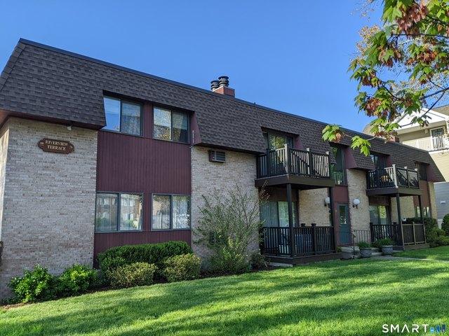 76 Maple Tree Ave Unit 5, Stamford, CT 06906
