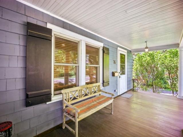 76 meadowbrook rd