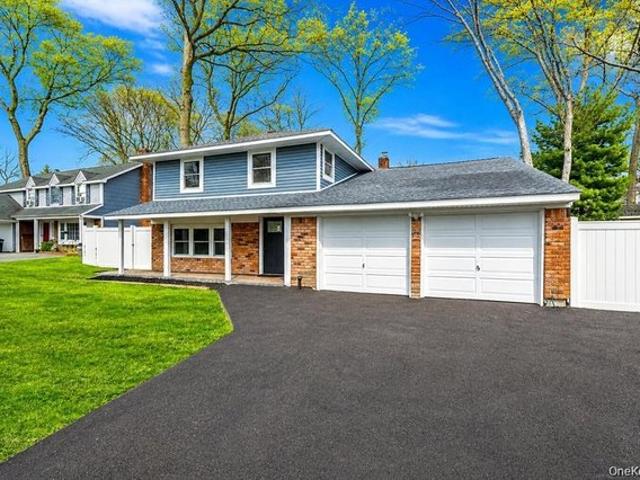 76 Moriches Rd, Lake Grove, NY 11755