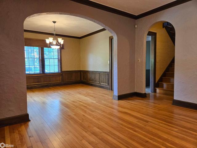 76 N Crescent Drive