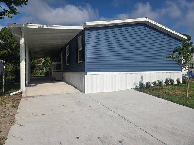 76 N Greenway Dr, Port Orange, FL 32127