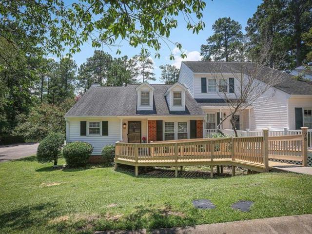 76 N Lake Pointe Dr, Columbia, SC 29229