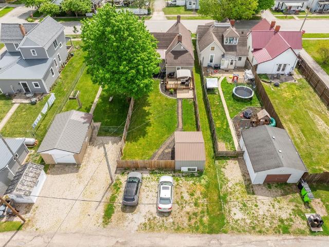 76 N Second St