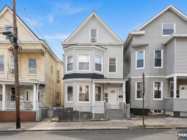 76 N 4th St, Paterson, NJ 07522