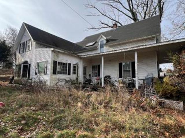 76 Newton St, Norwich, CT 06360