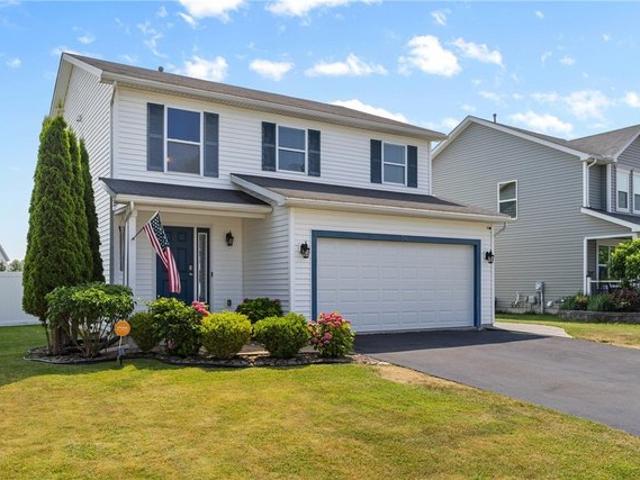 76 Rangers Ct, Rochester, NY 14612