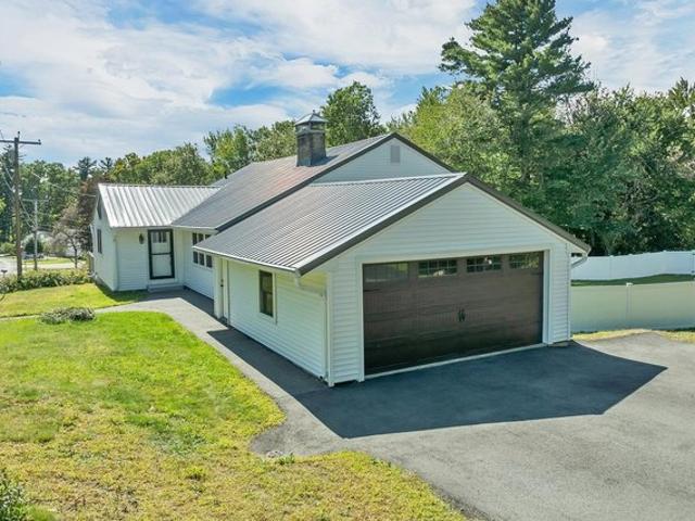 76 Ridgewood Ave, Gilford, NH 03249