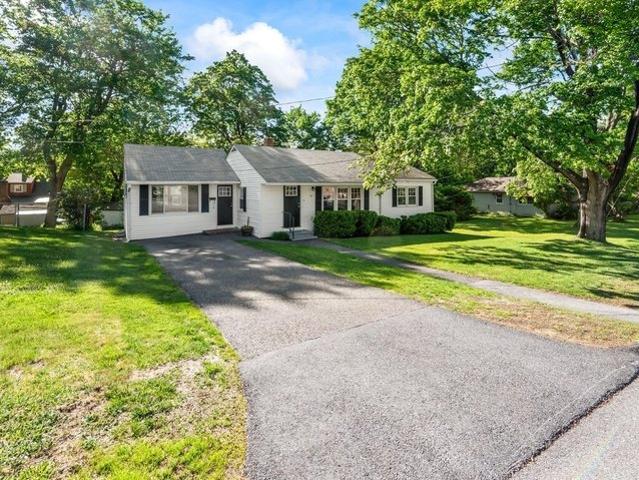 76 Robillard St, Gardner, MA 01440