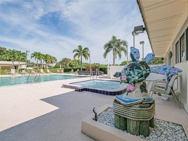 76 Royal Oak Dr, Unit 104, Vero Beach, FL 32962 | MLS #B26032