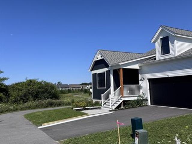 76 Russet Rd, South Burlington, VT 05403