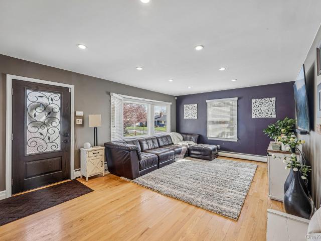 76 S Bay Drive