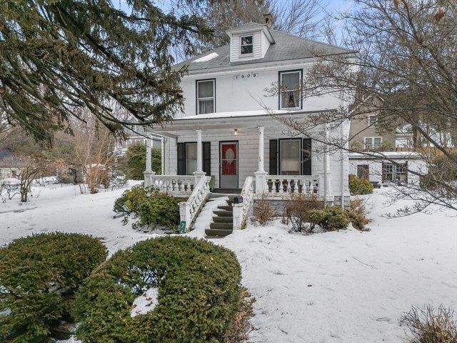 76 Seaver St, Wellesley, MA 02481