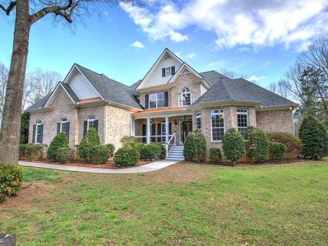 76 Shotgun Road NW