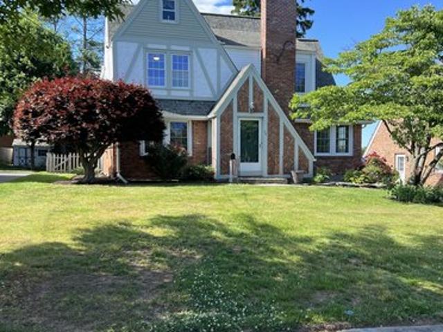 76 Somerset St, Wethersfield, CT 06109