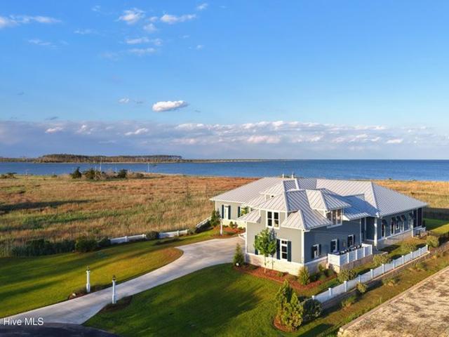 76 Soundside Dr, Oriental, NC 28571