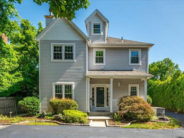 76 Smith Avenue