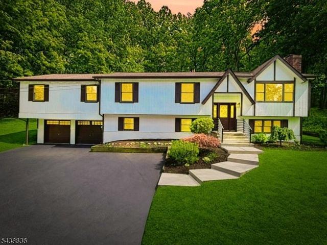 76 Statesville Quarry Rd, Lafayette, NJ 07848