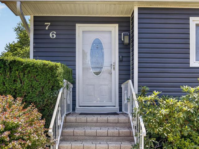 76 Surrey Road